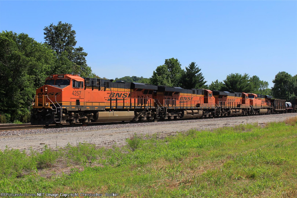 BNSF 4257